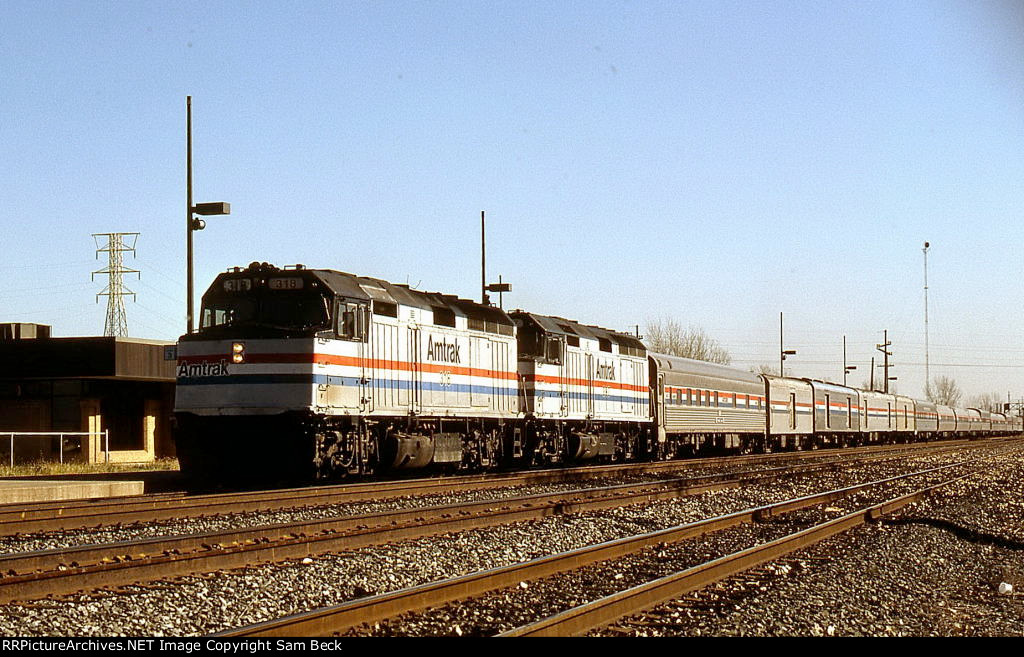 AMTK 318 and 297 on #49--The Lake Shore Limited